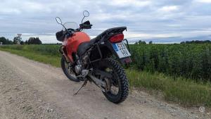Красный Хонда XL 2000 в Шяуляй, объемом двигателя 0.65 л и пробегом 55 тыс. км за 2350 €, фото 5 на AUTOMOTO.COM.LV