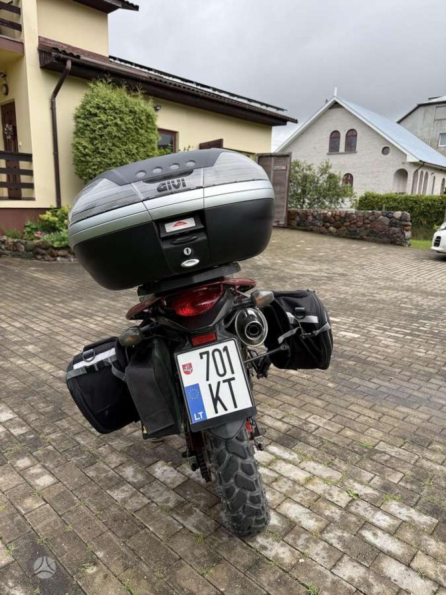 Sarkans Honda XL 2008 Panevēža, ar dzinēja tilpumu 0.68 L un nobraukumu 42 tūkst. km par 4300 €, foto 7 vietnē AUTOMOTO.COM.LV