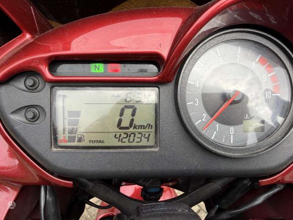 Sarkans Honda XL 2008 Panevēža, ar dzinēja tilpumu 0.68 L un nobraukumu 42 tūkst. km par 4300 €, foto 9 vietnē AUTOMOTO.COM.LV