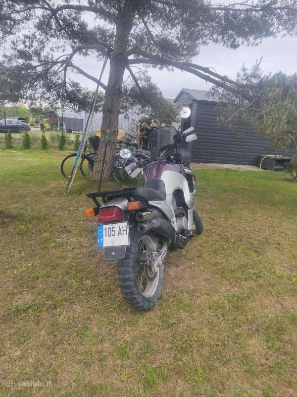 Violet Honda XL 1993 in Siauliai, with an engine capacity of 0.60 L and mileage of 50 thousand km for 1650 €, photo 5 on AUTOMOTO.COM.LV