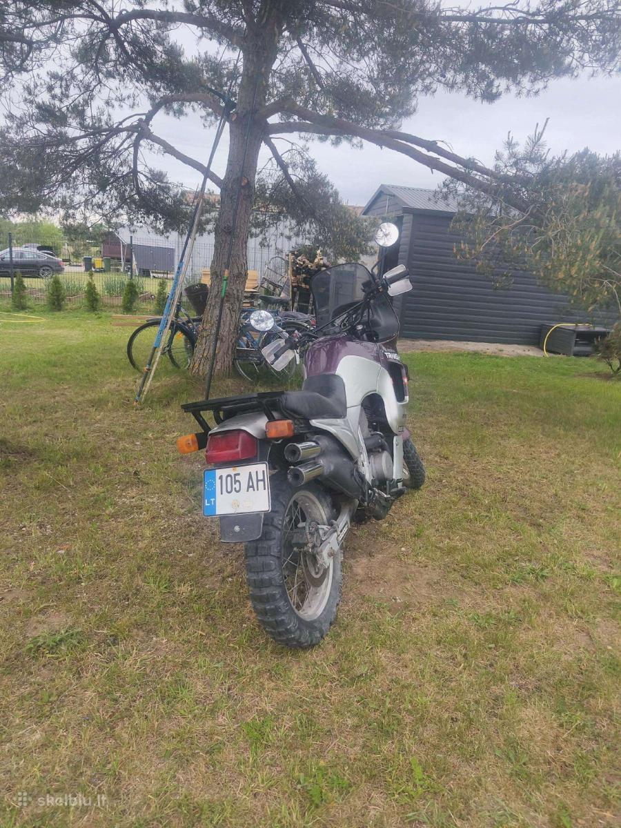 Violet Honda XL 1993 in Siauliai, with an engine capacity of 0.60 L and mileage of 50 thousand km for 1650 €, photo 6 on AUTOMOTO.COM.LV