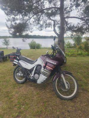 Violet Honda XL 1993 in Siauliai, with an engine capacity of 0.60 L and mileage of 50 thousand km for 1650 €, photo 7 on AUTOMOTO.COM.LV