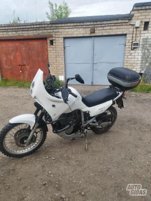 White Honda XL 1999 in Vilnius, with an engine capacity of 0.58 L and mileage of 50 thousand km for 1400 €, photo  on AUTOMOTO.COM.LV