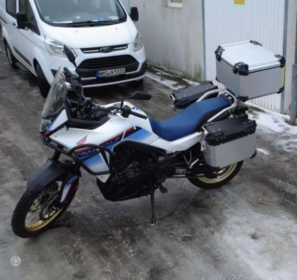 Balts Honda XL 2023 Klaipėda, ar dzinēja tilpumu 0.75 L un nobraukumu 14 tūkst. km par 8500 €, foto 1 vietnē AUTOMOTO.COM.LV
