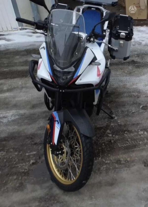 Balts Honda XL 2023 Klaipėda, ar dzinēja tilpumu 0.75 L un nobraukumu 14 tūkst. km par 8500 €, foto 2 vietnē AUTOMOTO.COM.LV