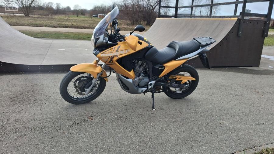 Dzeltens Honda XL 2008 Klaipėda, ar dzinēja tilpumu 0.70 L un nobraukumu 101 tūkst. km par 3000 €, foto 3 vietnē AUTOMOTO.COM.LV