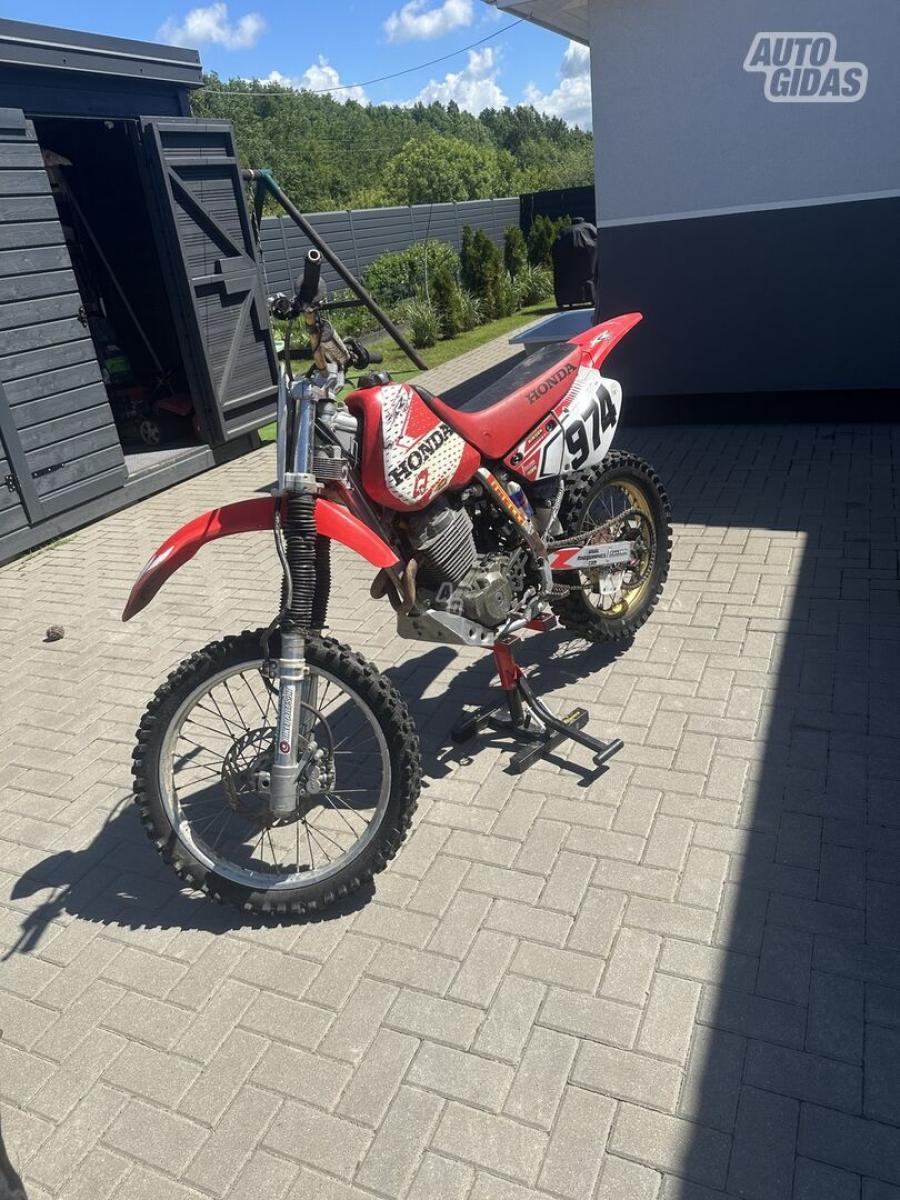 Honda XR 2003 Kretinga, ar dzinēja tilpumu 0.40 L un nobraukumu 0 tūkst. km par 2200 €, foto 5 vietnē AUTOMOTO.COM.LV