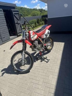 Honda XR 2003 in Kretinga, with an engine capacity of 0.40 L and mileage of 111 thousand km for 2200 €, photo 4 on AUTOMOTO.COM.LV