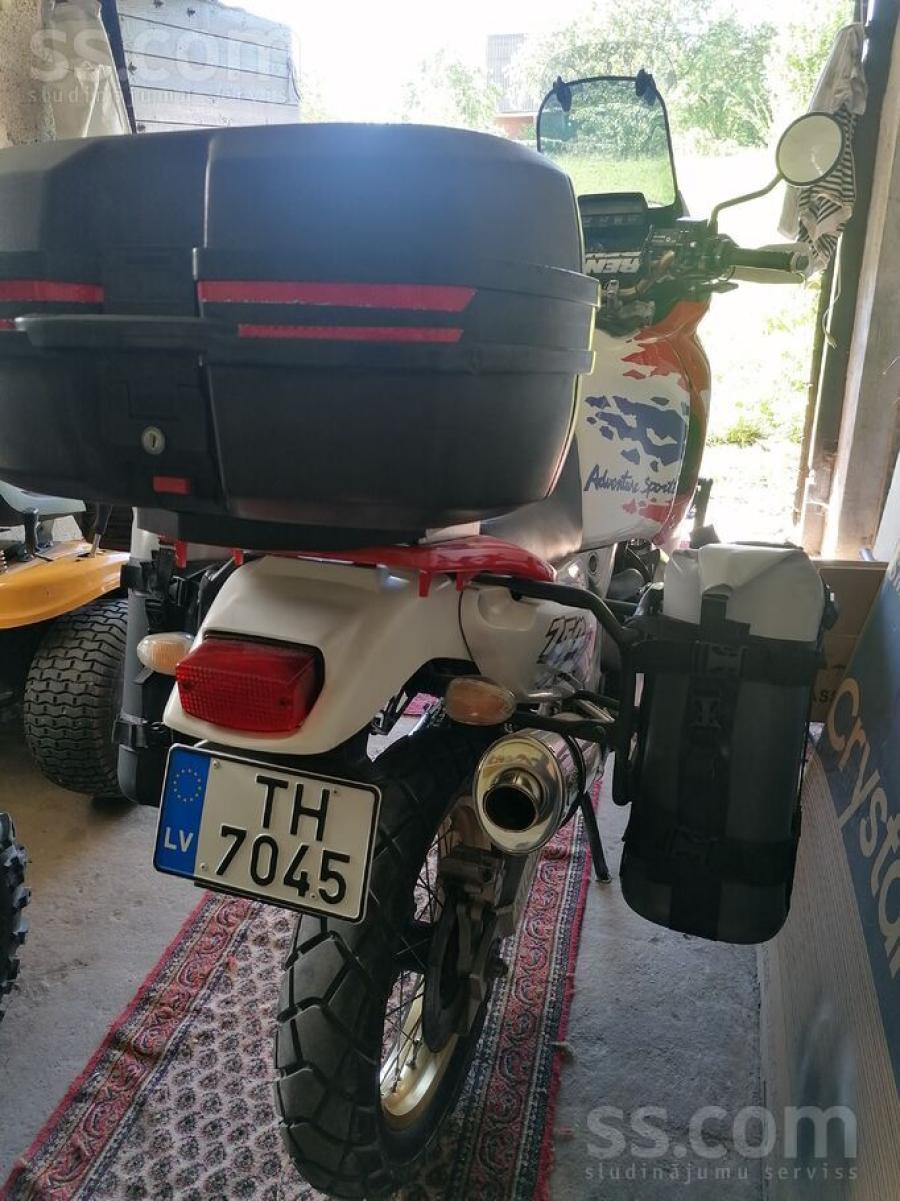 Honda XRV 750 1994 in Aizkraukle, with an engine capacity of 0.75 L and mileage of 0 thousand km for 4450 €, photo 8 on AUTOMOTO.COM.LV
