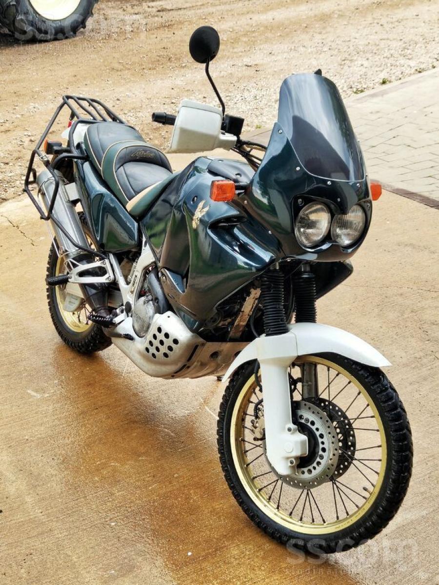 Honda XRV 750 1995 Tukums, ar dzinēja tilpumu 0.75 L un nobraukumu 0 tūkst. km par 3200 €, foto 1 vietnē AUTOMOTO.COM.LV