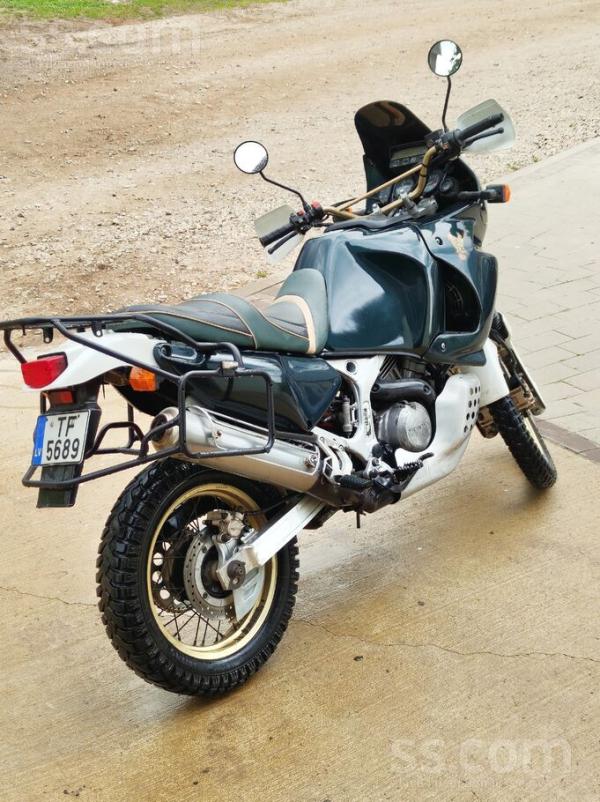 Honda XRV 750 1995 Tukums, ar dzinēja tilpumu 0.75 L un nobraukumu 0 tūkst. km par 3200 €, foto 2 vietnē AUTOMOTO.COM.LV