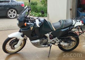 Honda XRV 750 1995 Tukums, ar dzinēja tilpumu 0.75 L un nobraukumu 0 tūkst. km par 3200 €, foto 4 vietnē AUTOMOTO.COM.LV