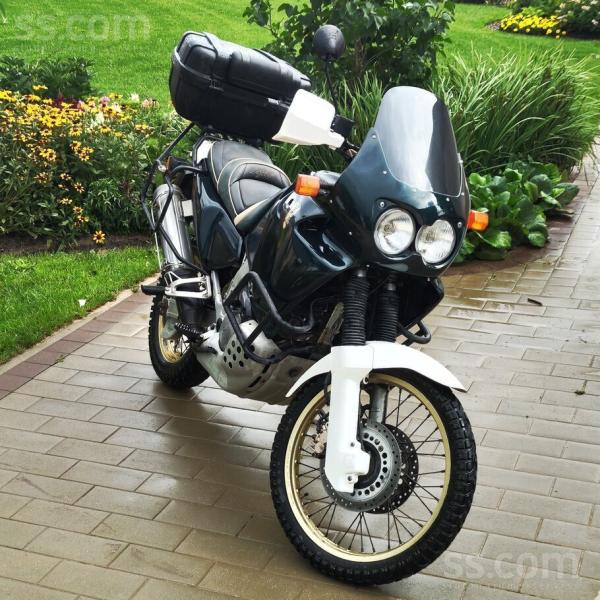 Honda XRV 750 1995 Tukums, ar dzinēja tilpumu 0.75 L un nobraukumu 0 tūkst. km par 3200 €, foto 1 vietnē AUTOMOTO.COM.LV