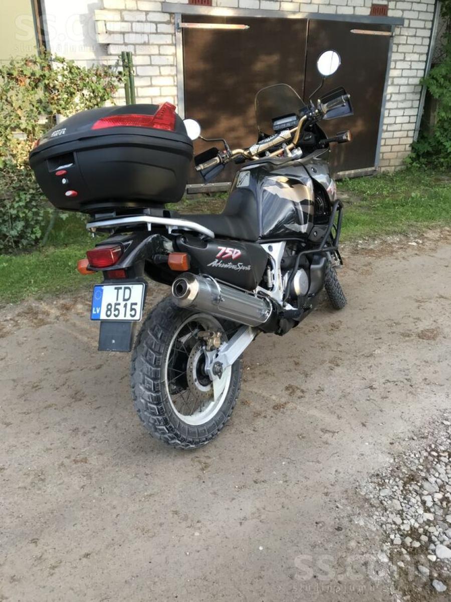 Honda XRV 750 1999 in Ogre, with an engine capacity of 0.75 L and mileage of 0 thousand km for 4500 €, photo 4 on AUTOMOTO.COM.LV