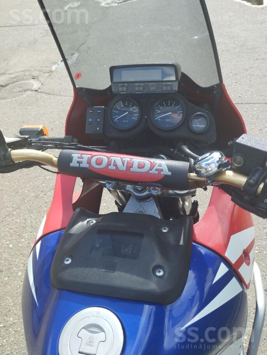 Honda XRV 750 2003 in Daugavpils, with an engine capacity of 0.75 L and mileage of 0 thousand km for 3500 €, photo 10 on AUTOMOTO.COM.LV