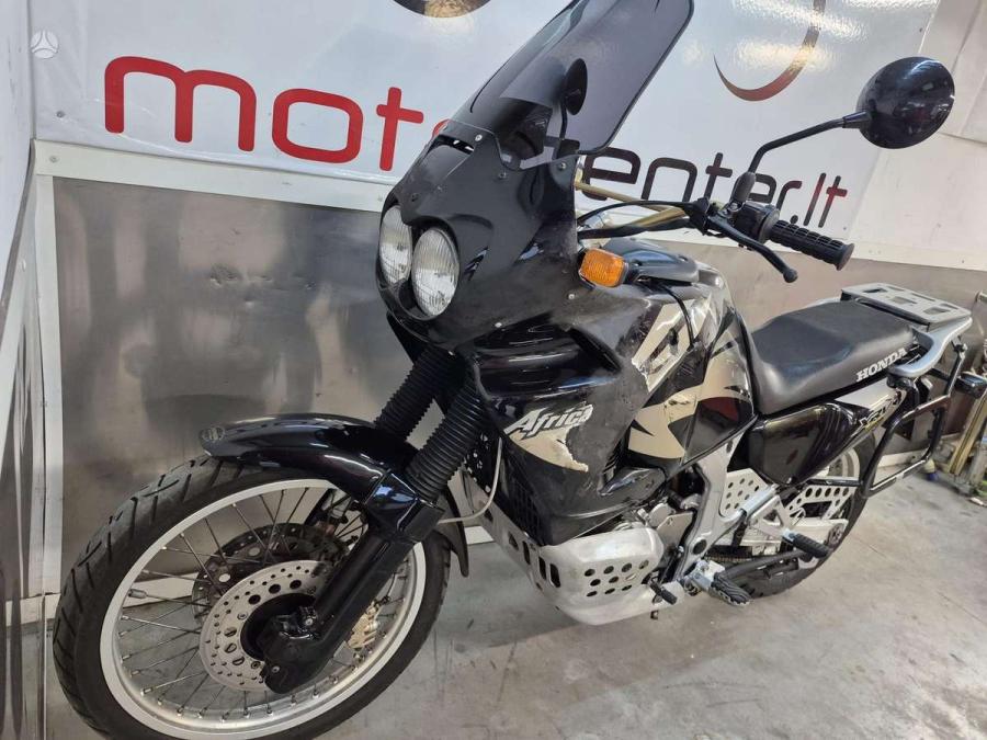 Black Honda XRV 2000 in Kaunas, with an engine capacity of 0.75 L and mileage of 66 thousand km for 3000 €, photo 5 on AUTOMOTO.COM.LV
