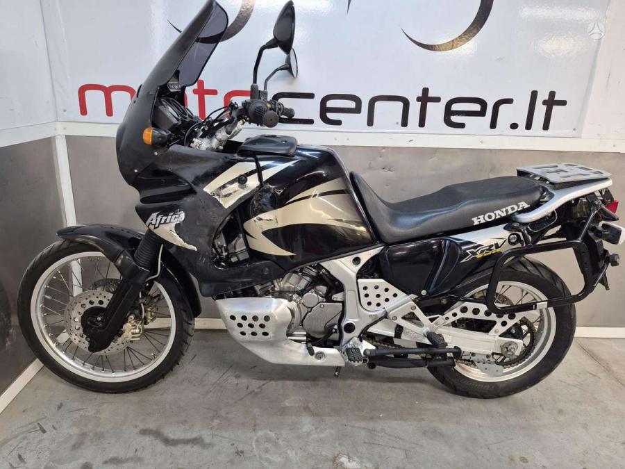 Black Honda XRV 2000 in Kaunas, with an engine capacity of 0.75 L and mileage of 66 thousand km for 3000 €, photo 6 on AUTOMOTO.COM.LV