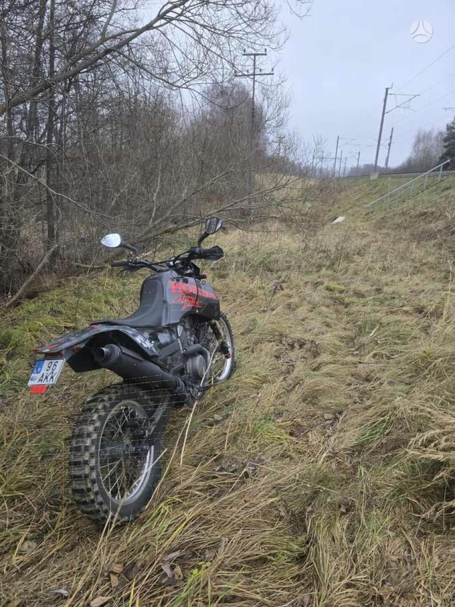 Honda XRV 1988 in Vilnius, with an engine capacity of 0.65 L and mileage of 0 thousand km for 2250 €, photo 5 on AUTOMOTO.COM.LV