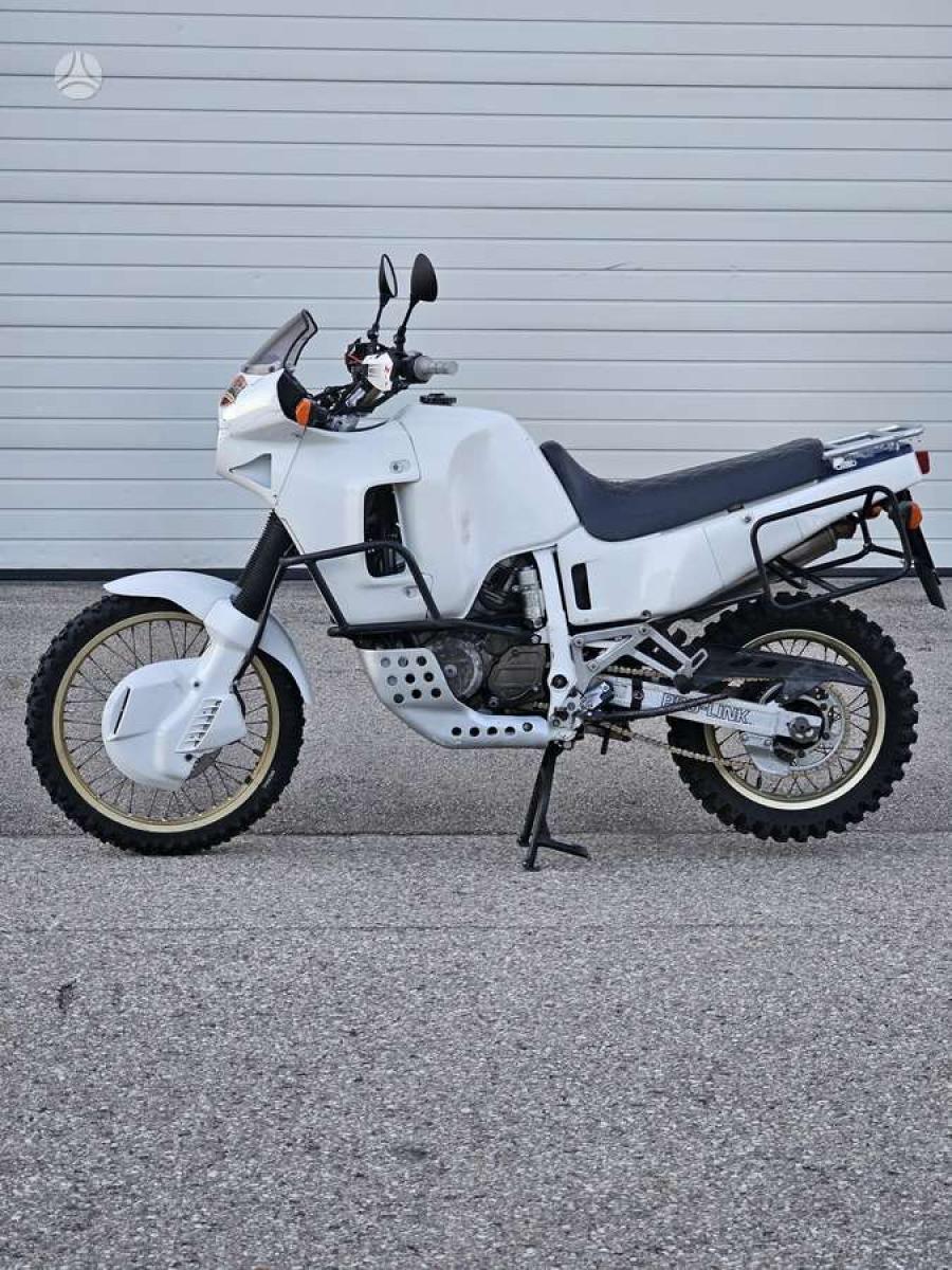 Honda XRV 1989 in Kaunas, with an engine capacity of 0.65 L and mileage of 60 thousand km for 3050 €, photo 4 on AUTOMOTO.COM.LV