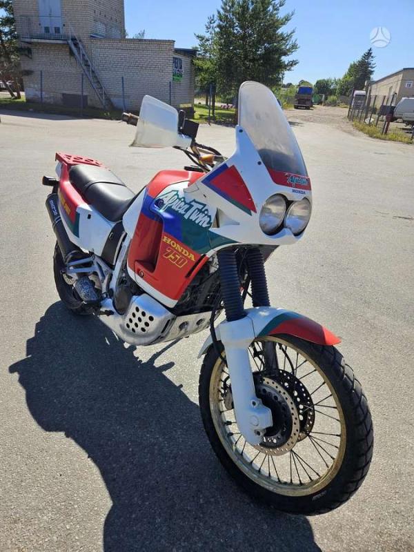 Honda XRV 1994 Telšiai, ar dzinēja tilpumu 0.75 L un nobraukumu 40 tūkst. km par 2650 €, foto 1 vietnē AUTOMOTO.COM.LV