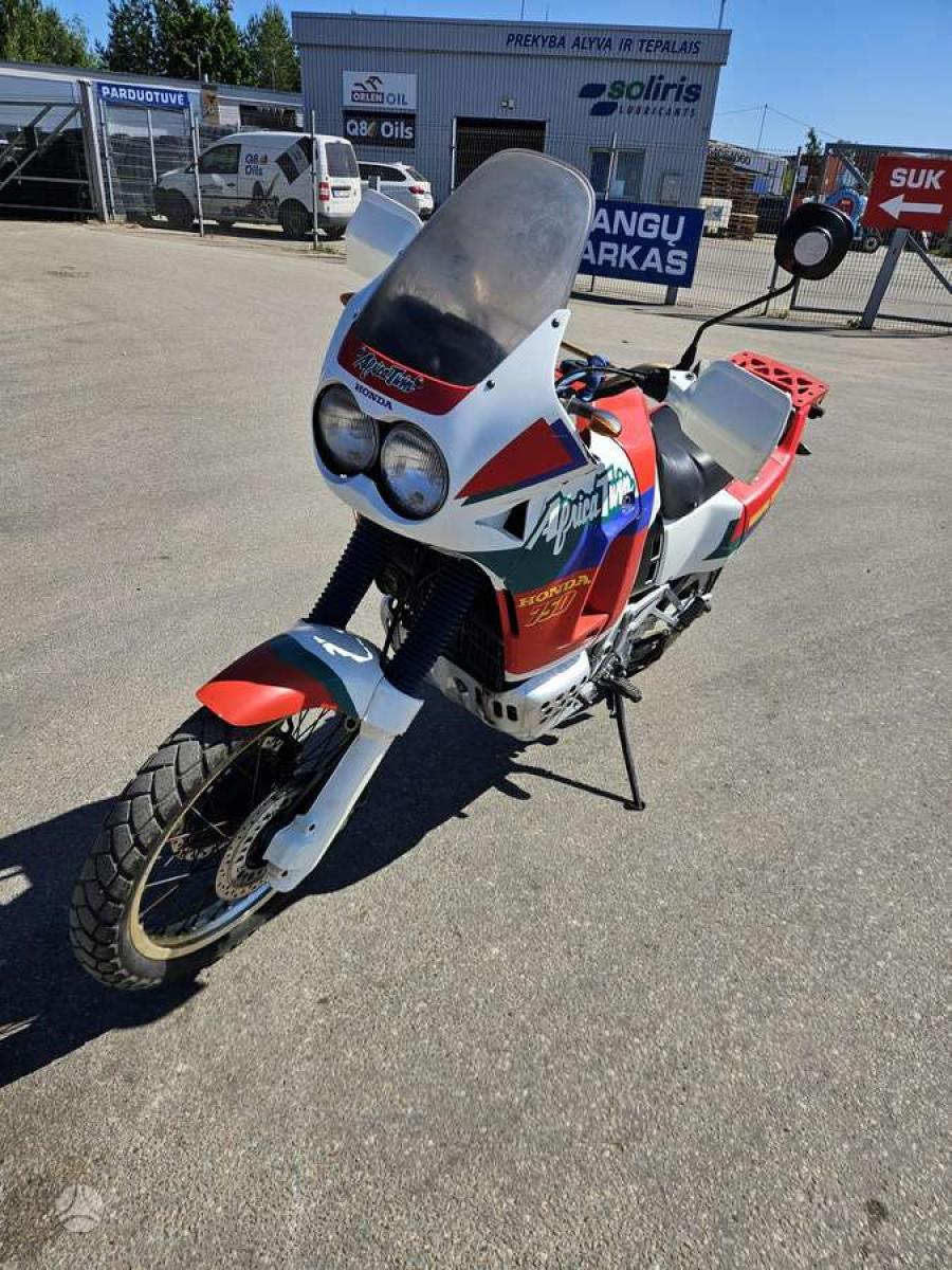 Honda XRV 1994 Telšiai, ar dzinēja tilpumu 0.75 L un nobraukumu 40 tūkst. km par 2650 €, foto 3 vietnē AUTOMOTO.COM.LV