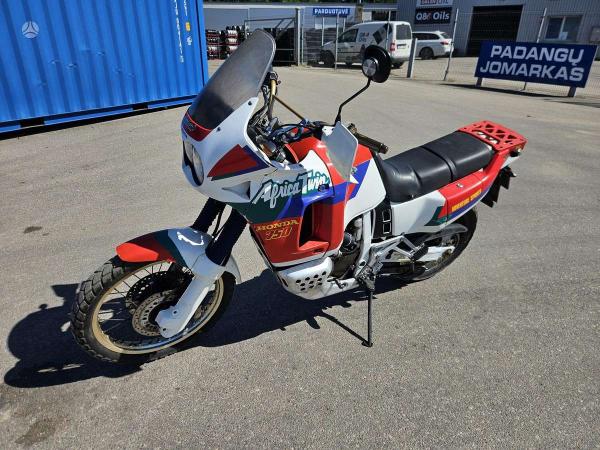 Honda XRV 1994 Telšiai, ar dzinēja tilpumu 0.75 L un nobraukumu 40 tūkst. km par 2650 €, foto 3 vietnē AUTOMOTO.COM.LV