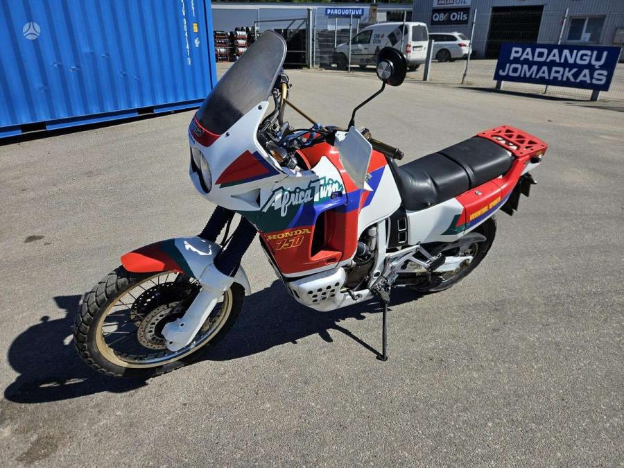 Honda XRV 1994 Telšiai, ar dzinēja tilpumu 0.75 L un nobraukumu 40 tūkst. km par 2650 €, foto 4 vietnē AUTOMOTO.COM.LV