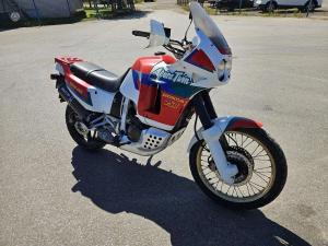 Honda XRV 1994 Telšiai, ar dzinēja tilpumu 0.75 L un nobraukumu 40 tūkst. km par 2650 €, foto 5 vietnē AUTOMOTO.COM.LV