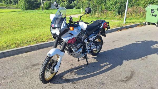 Honda XRV 1995 Kelmė, ar dzinēja tilpumu 0.74 L un nobraukumu 70 tūkst. km par 2650 €, foto 1 vietnē AUTOMOTO.COM.LV