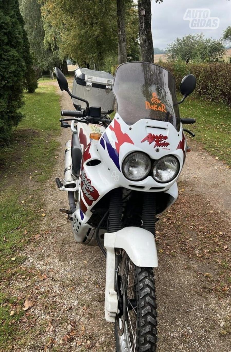 White Honda XRV 1998 in Anyksciai, with an engine capacity of 0.74 L and mileage of 52 thousand km for 3490 €, photo 1 on AUTOMOTO.COM.LV
