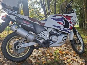 White Honda XRV 1998 in Anyksciai, with an engine capacity of 0.74 L and mileage of 52 thousand km for 3490 €, photo 7 on AUTOMOTO.COM.LV