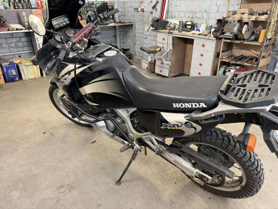 Dzeltens Honda XRV 2000 Marijampole, ar dzinēja tilpumu 0.75 L un nobraukumu 39 tūkst. km par 3600 €, foto 4 vietnē AUTOMOTO.COM.LV