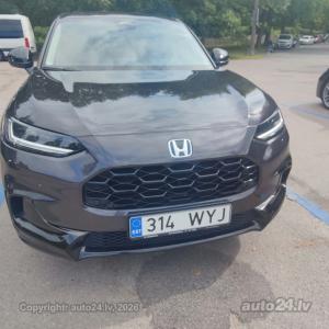 Черный Хонда ZR-V 2024 в Таллин, объемом двигателя 2.00 л и пробегом 14 тыс. км за 34900 €, фото 3 на AUTOMOTO.COM.LV