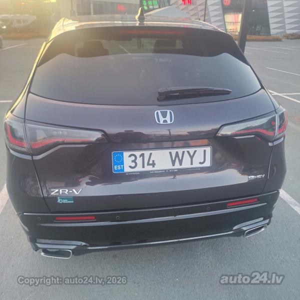 Черный Хонда ZR-V 2024 в Таллин, объемом двигателя 2.00 л и пробегом 14 тыс. км за 34900 €, фото 6 на AUTOMOTO.COM.LV