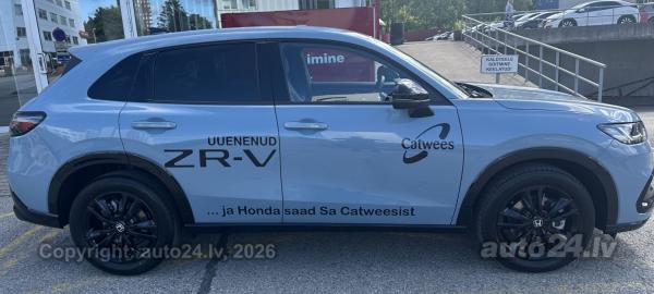 Zils Honda ZR-V 2026 Tallina, ar dzinēja tilpumu 2.00 L un nobraukumu 1 tūkst. km par 39950 €, foto 4 vietnē AUTOMOTO.COM.LV