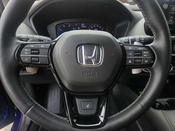 Zils Honda ZR-V 2025 Viļņa, ar dzinēja tilpumu 1.99 L un nobraukumu 28 tūkst. km par 33890 €, foto 9 vietnē AUTOMOTO.COM.LV