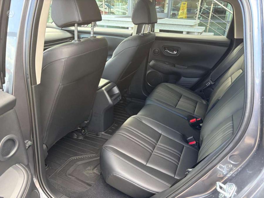 Pelēks Honda ZR-V 2024 Viļņa, ar dzinēja tilpumu 2.00 L un nobraukumu 3 tūkst. km par 31990 €, foto 8 vietnē AUTOMOTO.COM.LV