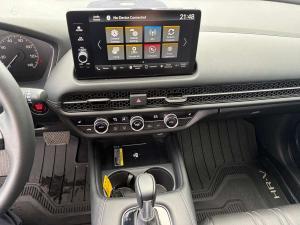 Pelēks Honda ZR-V 2024 Viļņa, ar dzinēja tilpumu 2.00 L un nobraukumu 3 tūkst. km par 31990 €, foto 19 vietnē AUTOMOTO.COM.LV