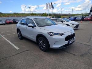 Белый Хонда ZR-V 2025 в Вильнюс, объемом двигателя 1.99 л и пробегом 14 тыс. км за 31990 €, фото 4 на AUTOMOTO.COM.LV
