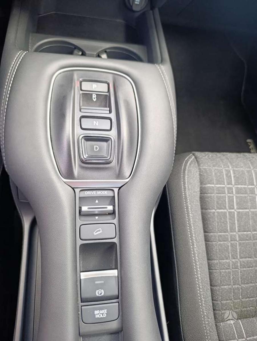 Белый Хонда ZR-V 2025 в Вильнюс, объемом двигателя 1.99 л и пробегом 14 тыс. км за 31990 €, фото 22 на AUTOMOTO.COM.LV