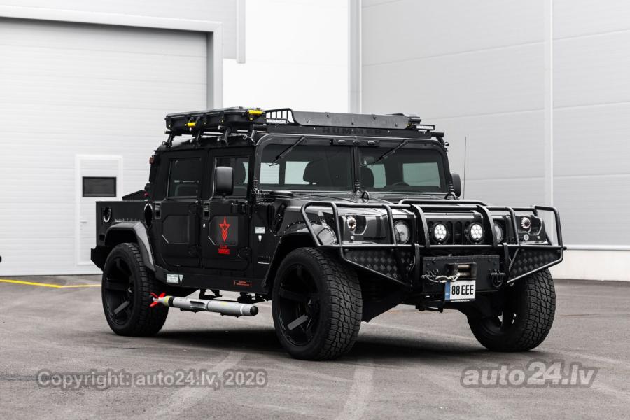 Black Hummer H1 2000 in Tallinn, with an engine capacity of 6.50 L and mileage of 61 thousand km for 110000 €, photo 1 on AUTOMOTO.COM.LV