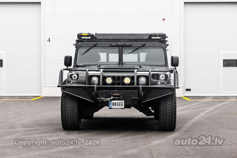 Black Hummer H1 2000 in Tallinn, with an engine capacity of 6.50 L and mileage of 61 thousand km for 110000 €, photo 4 on AUTOMOTO.COM.LV
