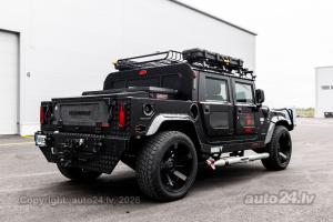 Black Hummer H1 2000 in Tallinn, with an engine capacity of 6.50 L and mileage of 61 thousand km for 110000 €, photo 6 on AUTOMOTO.COM.LV