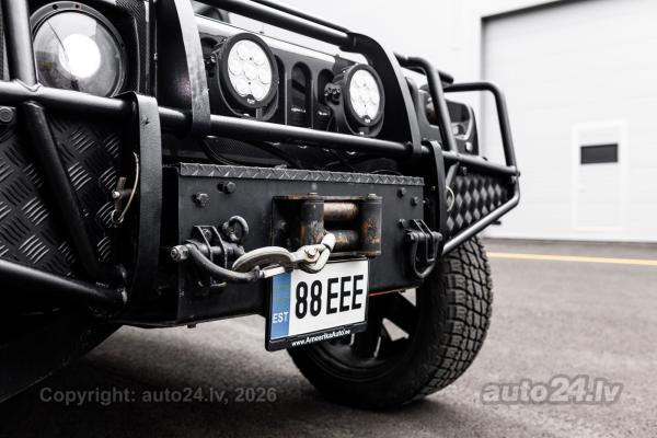 Black Hummer H1 2000 in Tallinn, with an engine capacity of 6.50 L and mileage of 61 thousand km for 110000 €, photo 9 on AUTOMOTO.COM.LV