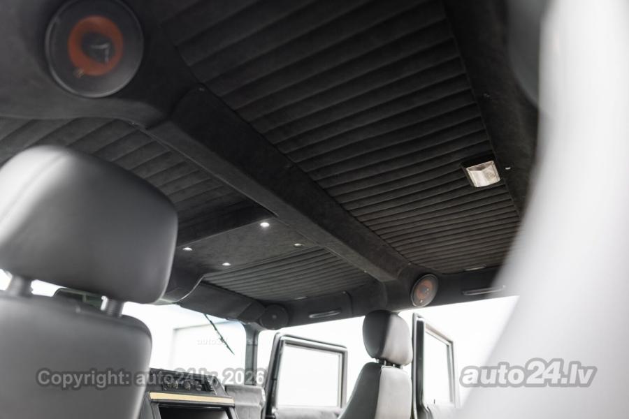 Black Hummer H1 2000 in Tallinn, with an engine capacity of 6.50 L and mileage of 61 thousand km for 110000 €, photo 24 on AUTOMOTO.COM.LV