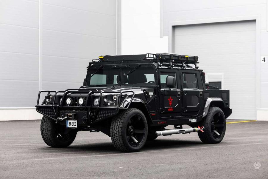 Black Hummer H1 2000 in Tallinn, with an engine capacity of 0.00 L and mileage of 62 thousand km for 110000 €, photo 4 on AUTOMOTO.COM.LV