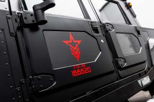 Black Hummer H1 2000 in Tallinn, with an engine capacity of 0.00 L and mileage of 62 thousand km for 110000 €, photo 12 on AUTOMOTO.COM.LV