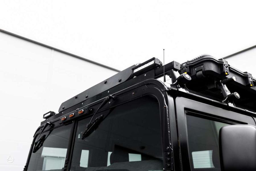 Black Hummer H1 2000 in Tallinn, with an engine capacity of 0.00 L and mileage of 62 thousand km for 110000 €, photo 20 on AUTOMOTO.COM.LV