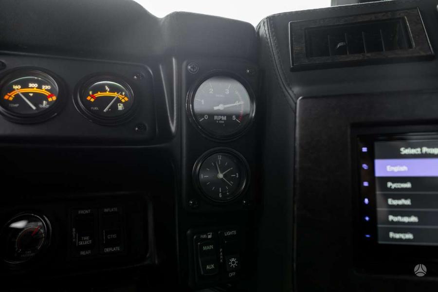 Black Hummer H1 2000 in Tallinn, with an engine capacity of 0.00 L and mileage of 62 thousand km for 110000 €, photo 34 on AUTOMOTO.COM.LV