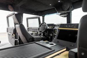 Black Hummer H1 2000 in Tallinn, with an engine capacity of 0.00 L and mileage of 62 thousand km for 110000 €, photo 45 on AUTOMOTO.COM.LV
